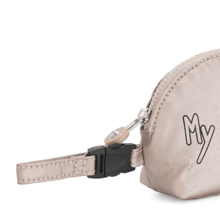 PASSIFER CASE – Kipling